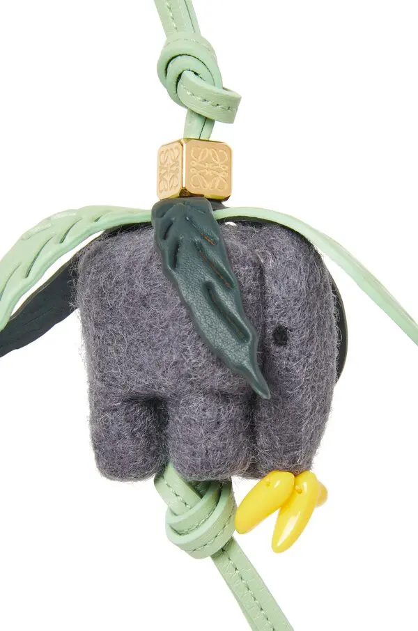 Loewe Luxury Elephant Charm In Felt And Calfskin - Grey 601